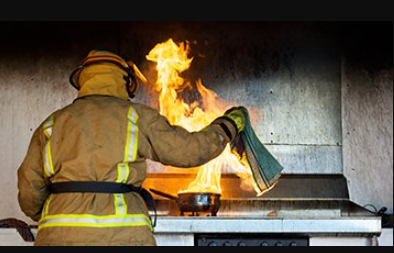 6 Steps to Using a Fire Blanket: Your Guide to Quick Fire Suppression